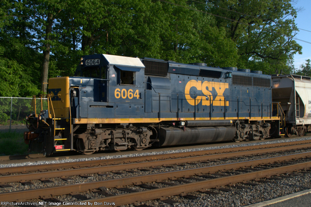 CSX GP40-2 6064 on the east end of C770-19